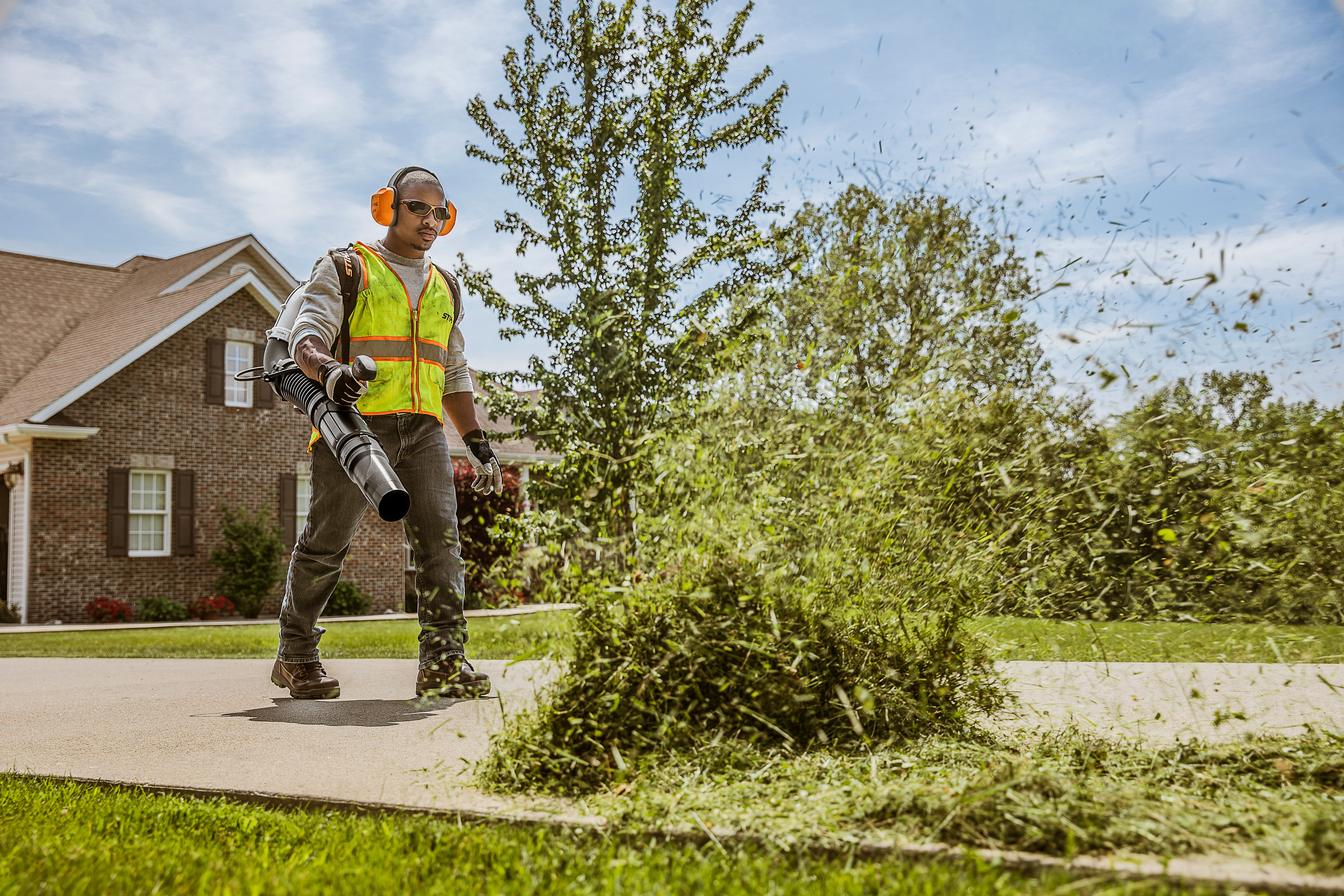 Leaf Blower Safety Tips | Leaf Blower Safety | STIHL USA
